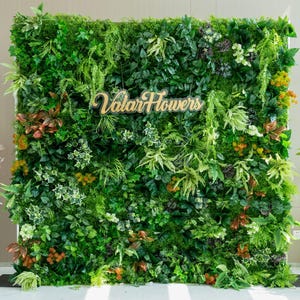 Lush Greenery Wall Backdrop - Bring the Outdoors to Your Celebrations ...
