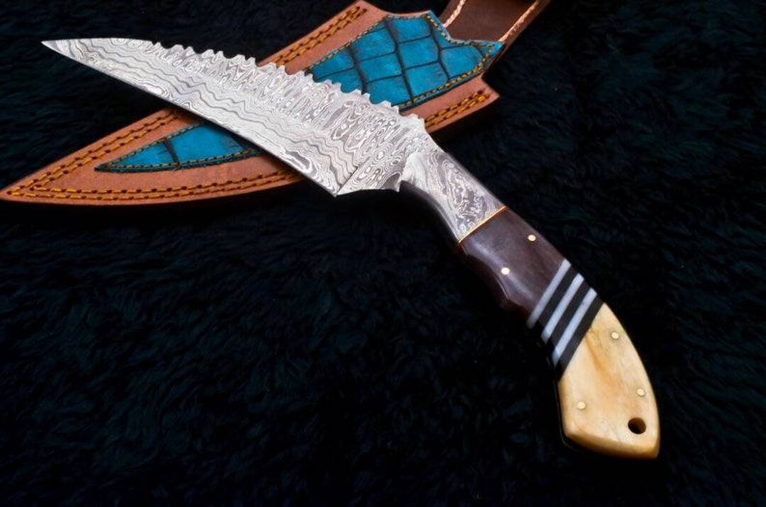 Custom Karambit Damascus Hunting Knife, Hand Forged Damascus Bowie ...