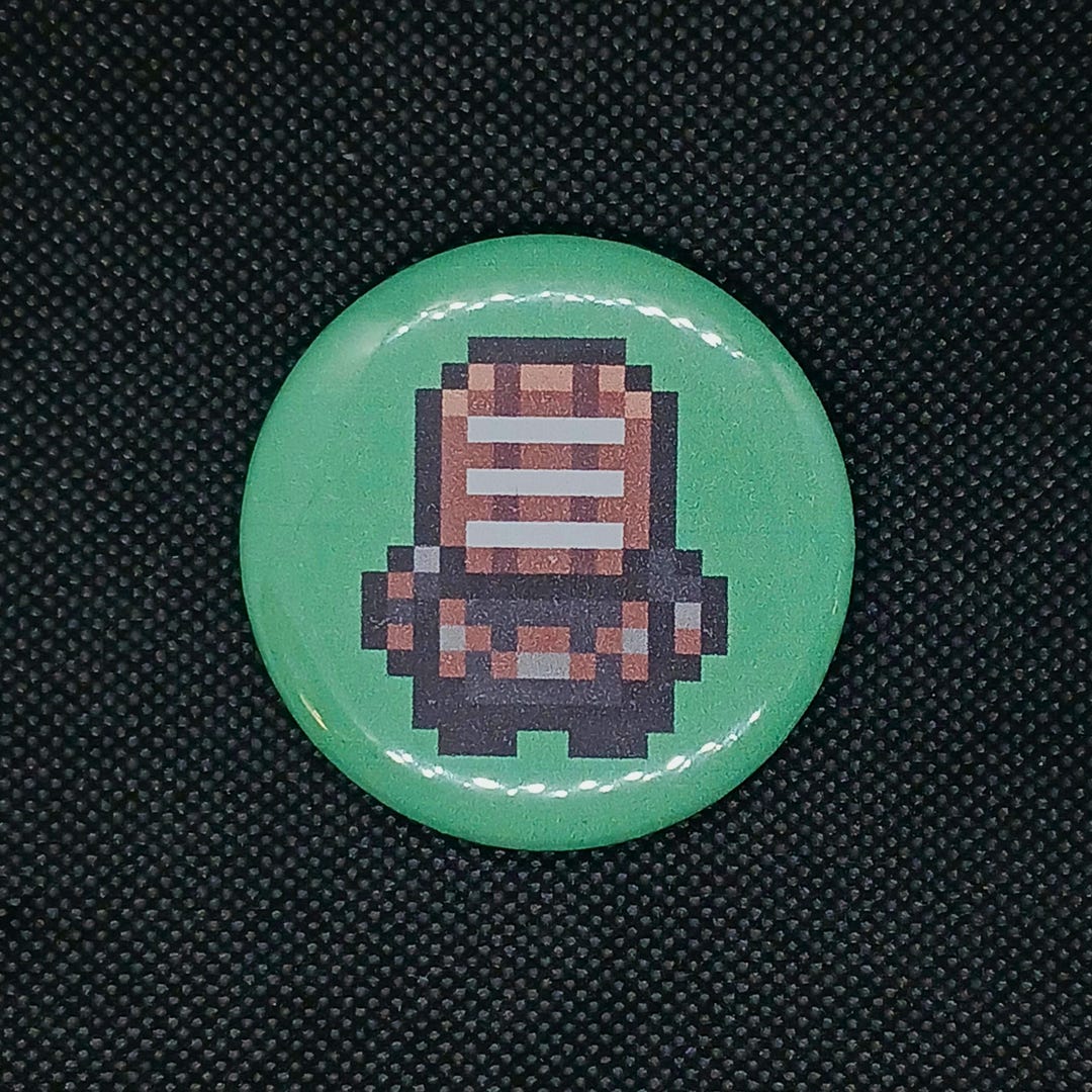 Mini Isaac // Dead Space Pixel Art - PINBACK BUTTON (2.25in) - Etsy