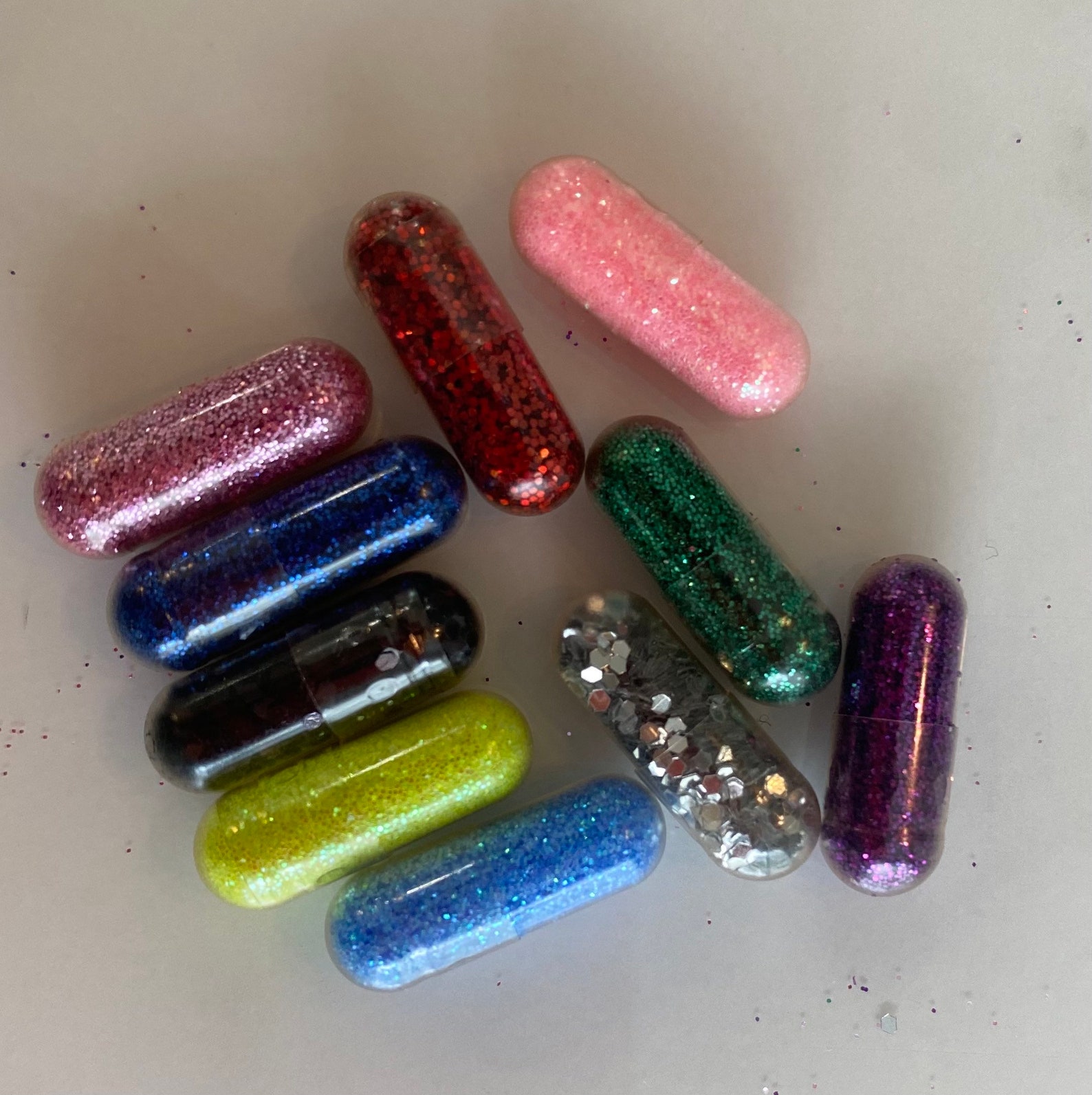 Regenbogen Glitzer gefüllte oder sprinkle filled Kapsel pille | Etsy