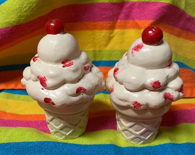 Vintage Ice Cream Cone Salt and Pepper Shakers - Collectible Salt and ...