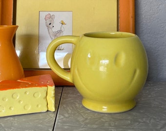 Vintage Smiley Face Mug - 1970s Yellow Black Retro Smile Happy Face Mug ...
