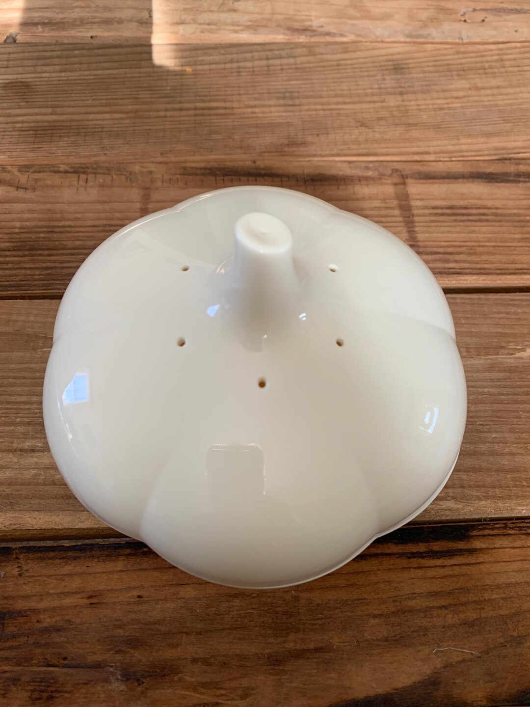 Tupperware Garlic Keeper- Kitchen Food Storage Vintage Tupperware ...