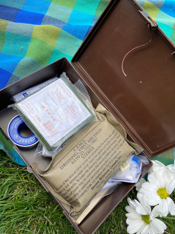 Retro 80's First Aid Kit Filled with Canadian Militar… - Gem