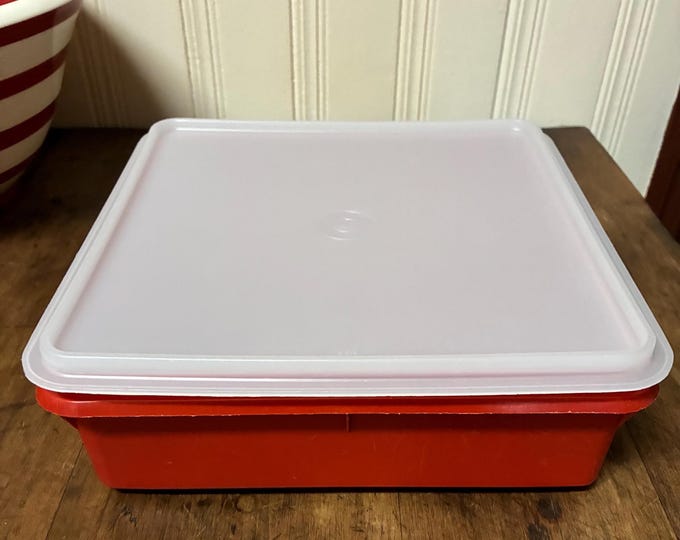 Paprika Tupperware Square - 1970s Retro Kitchen Food Storage Container ...