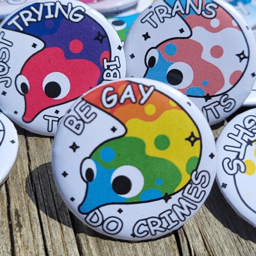 Worm on a String Mini Pins - Etsy