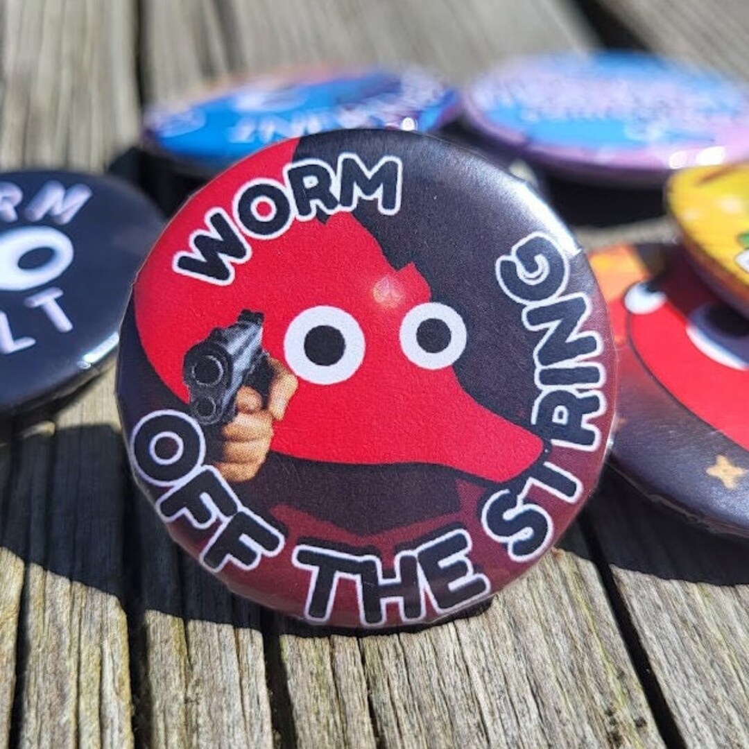 1" Worm OFF the String Pin - Etsy