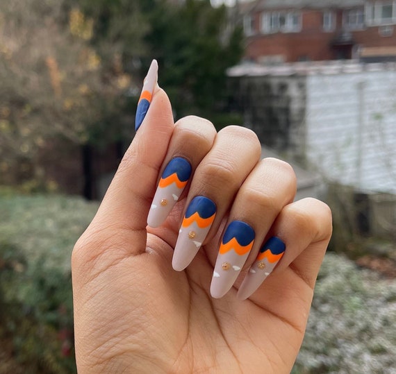 Mountain peak nails store