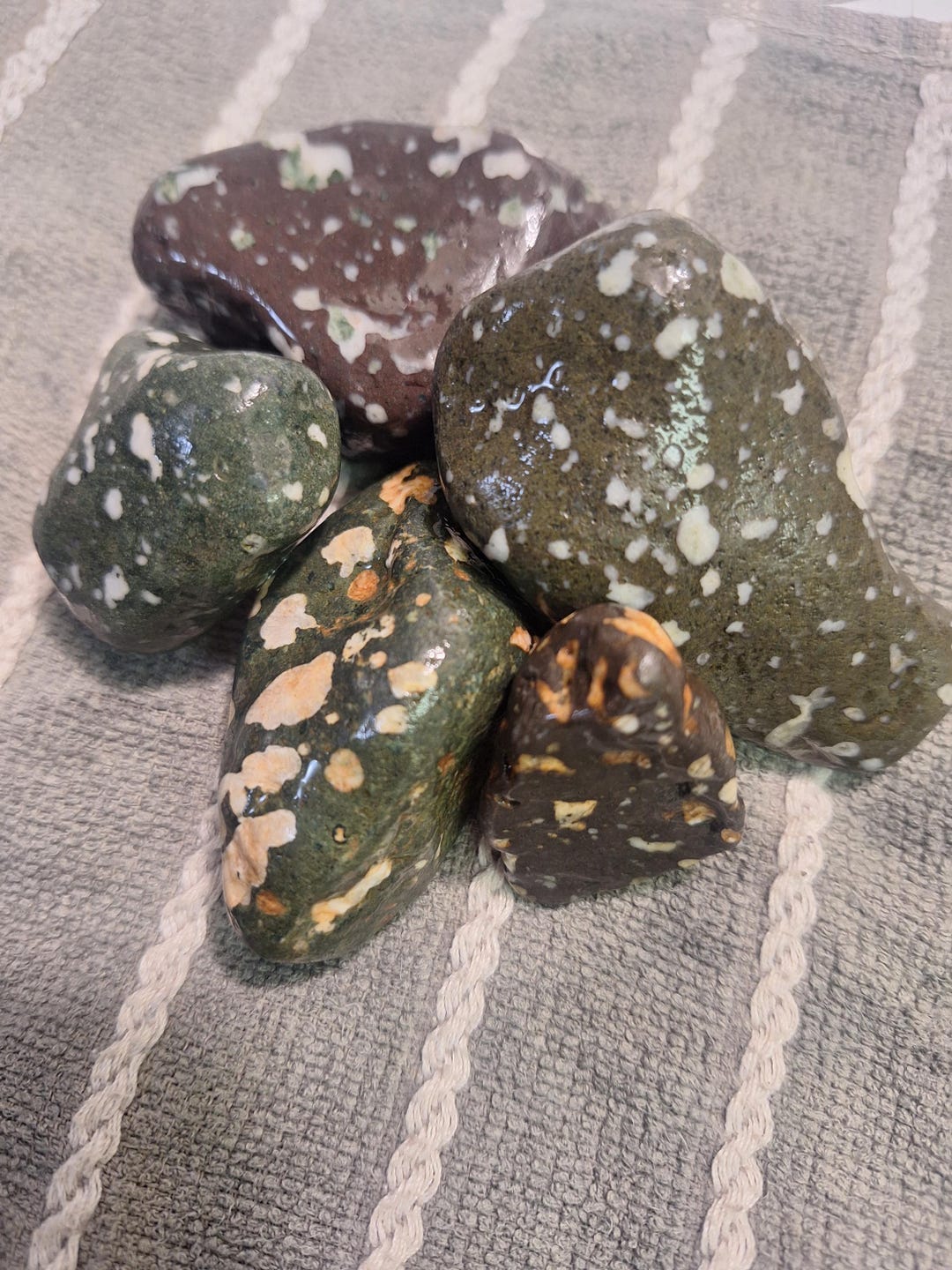 Amygdaloidal Basalt Specimen: Calcite, Quartz, and Zeolite - Etsy