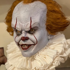 Pennywise 1:1 Resin Horror Bust Prop. - Etsy