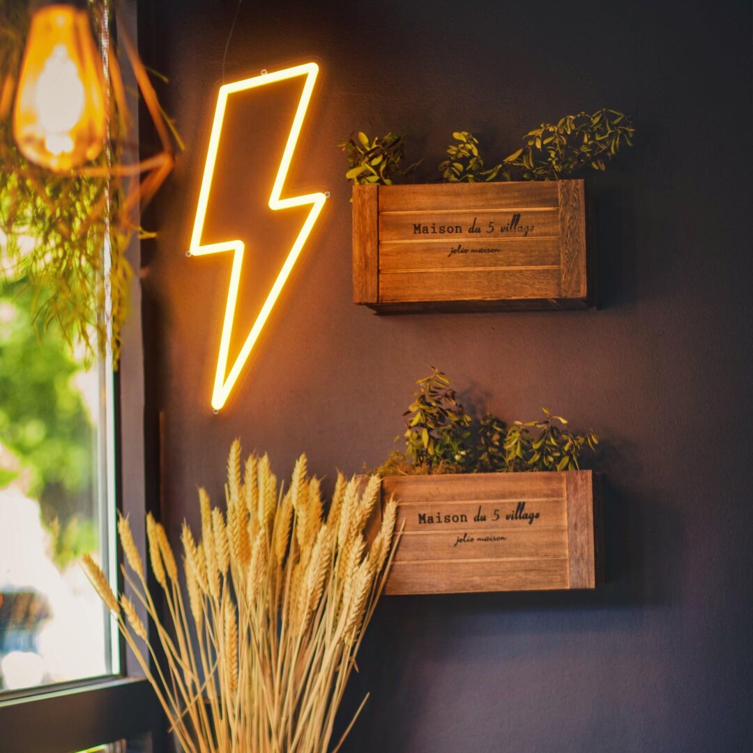 Lightning Bolt Neon Sign - Custom LED Neon Light for Home Decor ...