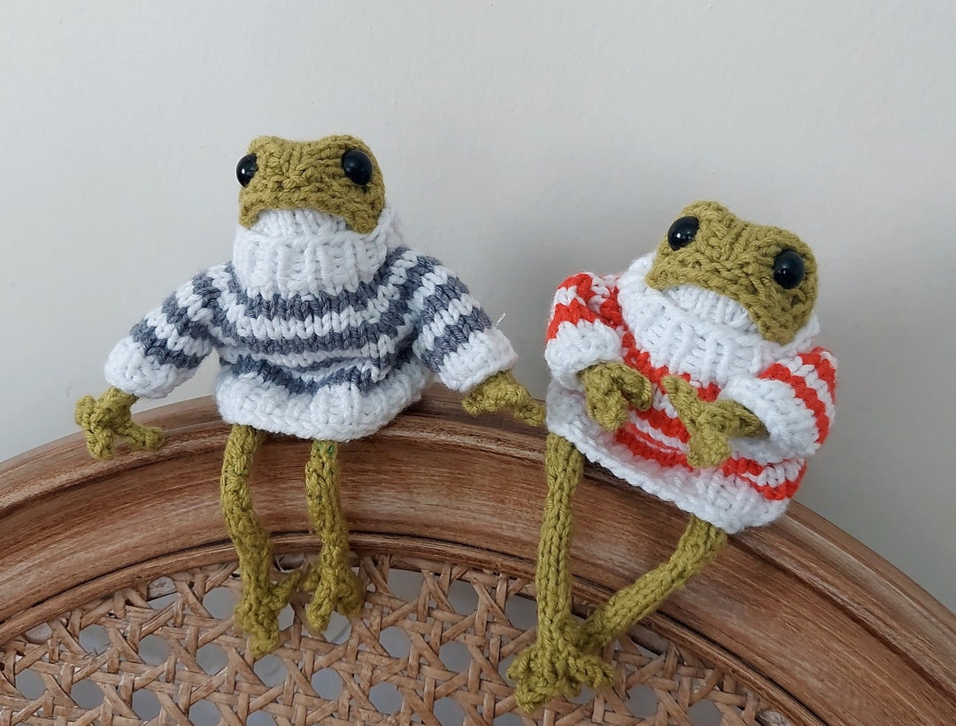 Knitted Frog, Christmas Gift Frog With Sweater, Birthday Gift ...