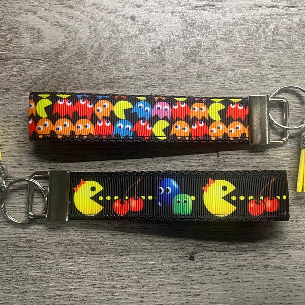 Arcade Game Keychain - Etsy