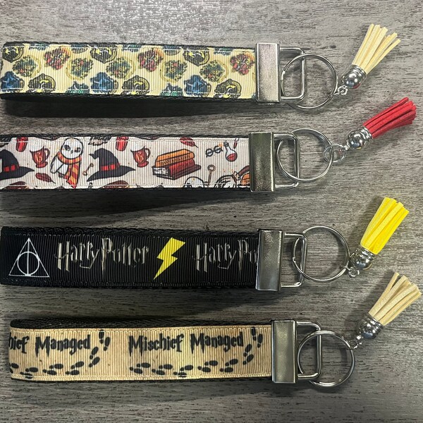 Harry potter keychain - Etsy