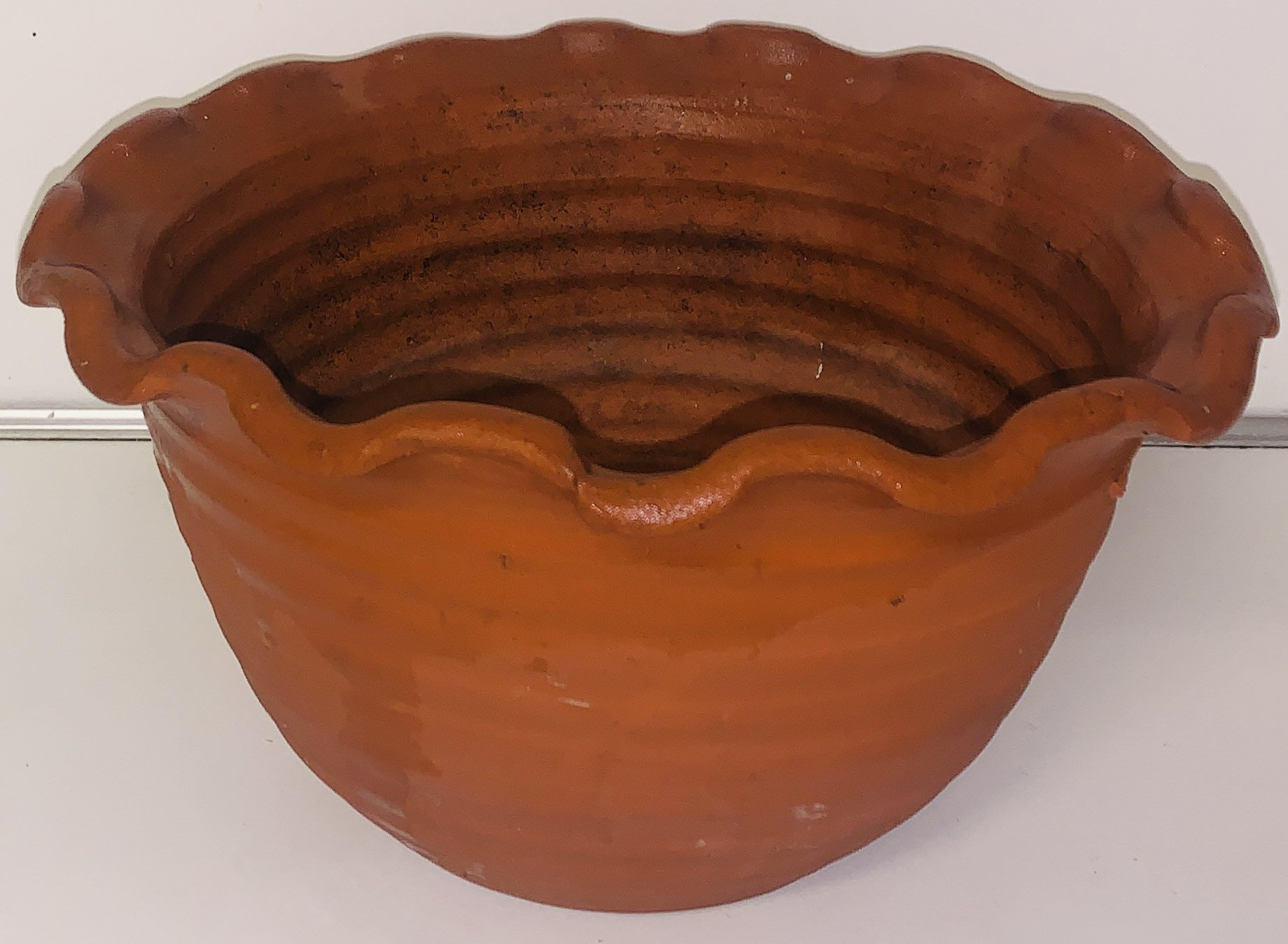 Rare Round Terracotta Planter Pot Spiral Ribbed Edge 9 X 5in Handmade ...