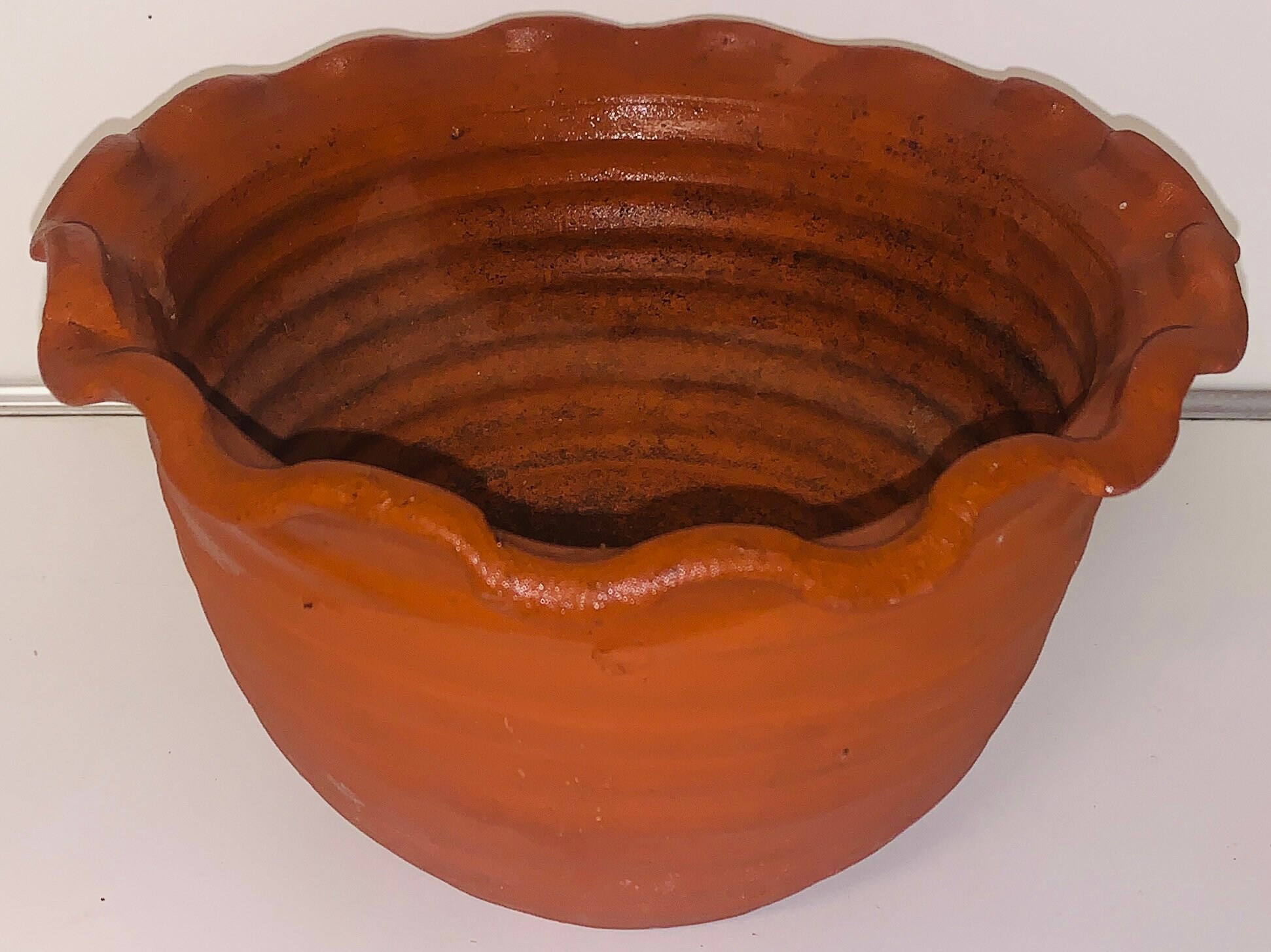 Rare Round Terracotta Planter Pot Spiral Ribbed Edge 9 X 5in Handmade ...
