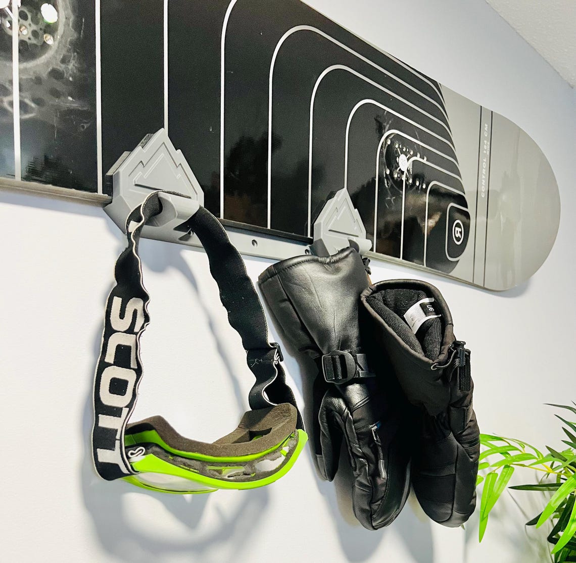 Snowboard Wall Mount: Horizontal or Vertical Display Rack - Etsy