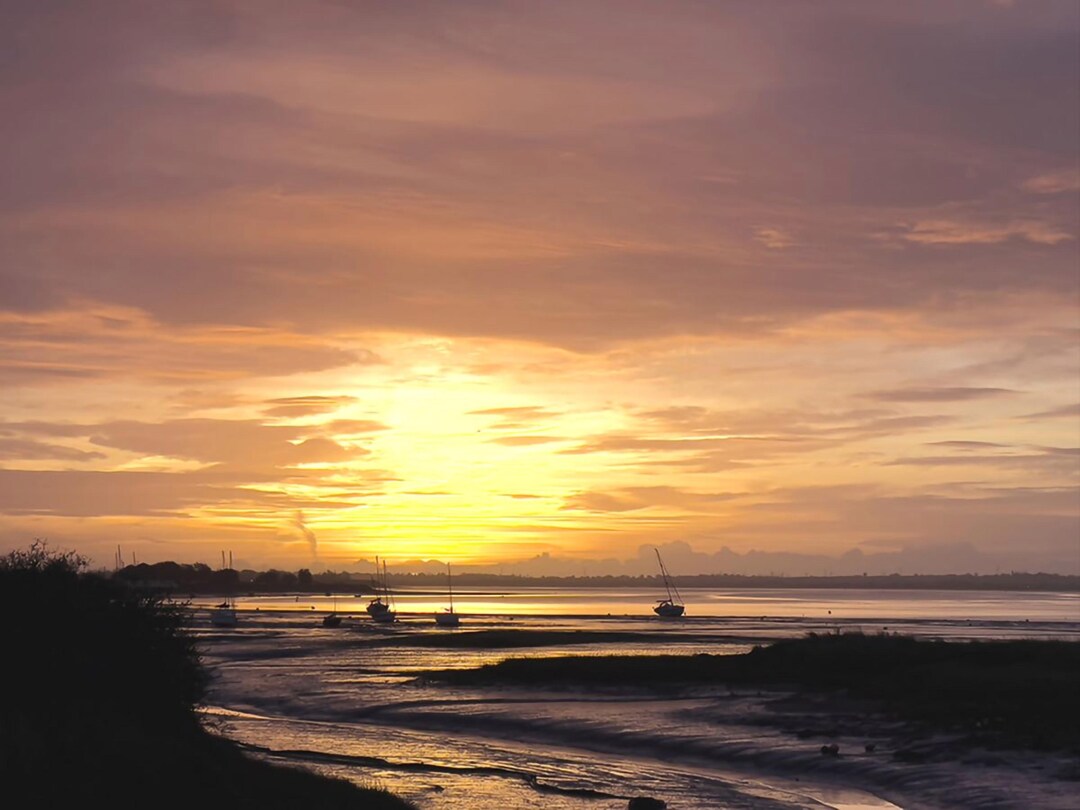 Screensaver Maldon Essex Estuary Sunrise Photograph, HD, 4K, Ultrawide ...