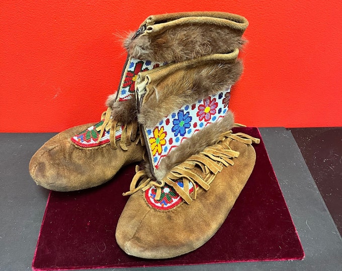 Stunning and Indigenous First Nations Pacific Northwest Coast Beaded ...