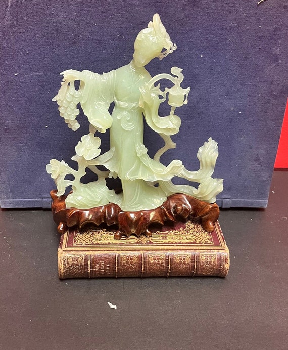 Chinese Jade Sculpture