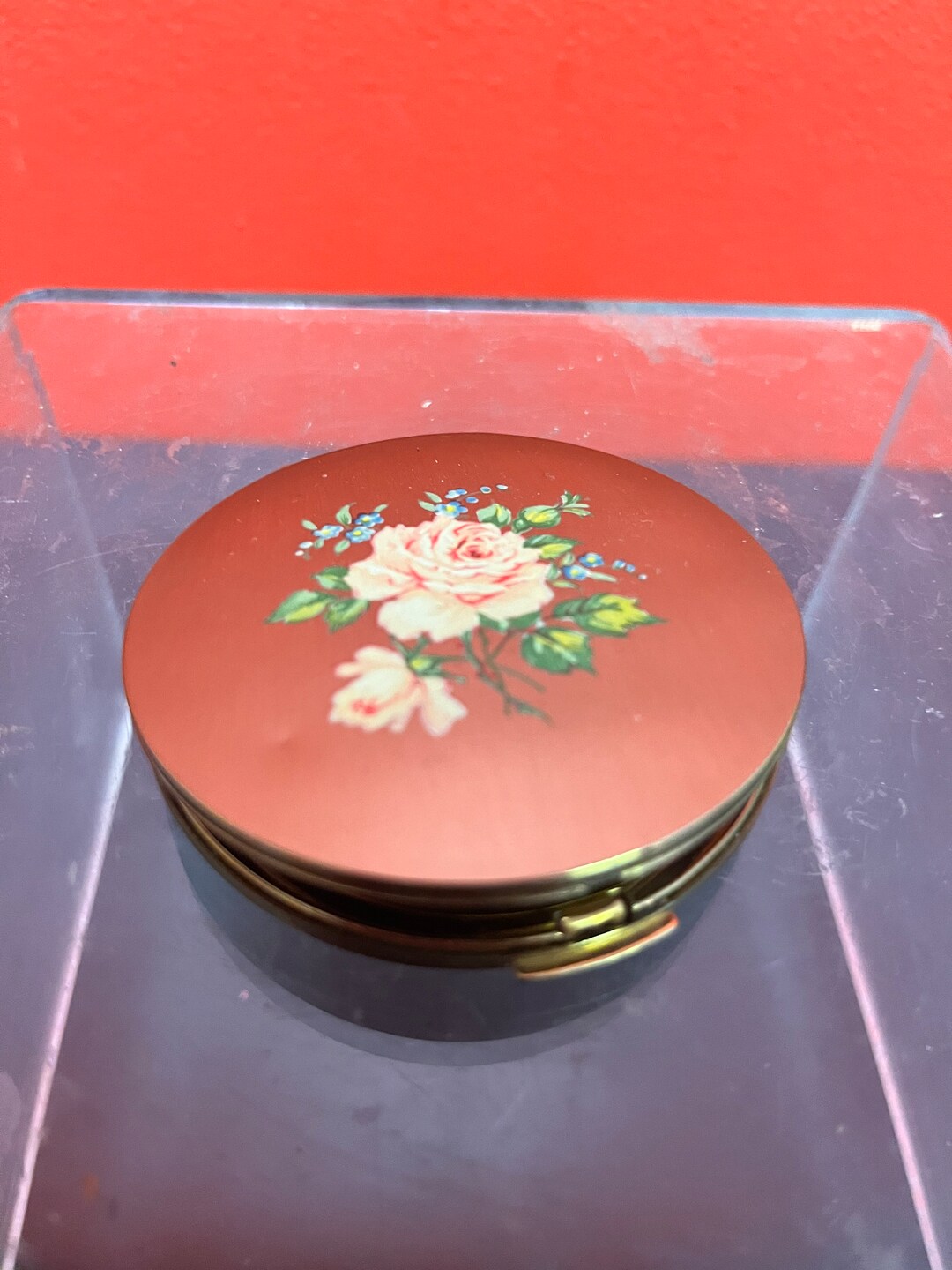 Lovely 3 Inch Long Vintage Like New Stratton Compact With Flowers on ...