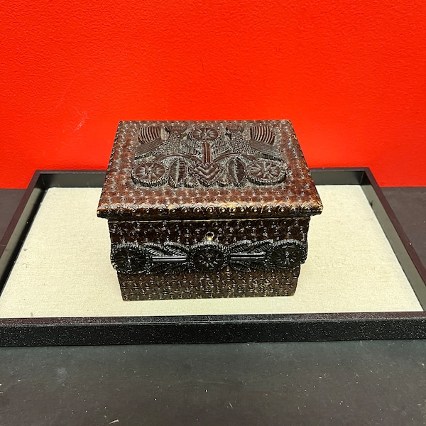 Antique Tramp Art Box - Etsy