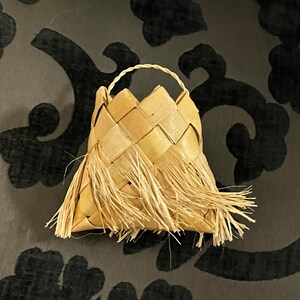 4 X 3 Inch Canadian Indigenous First Nations Cedar Bark Basket With ...