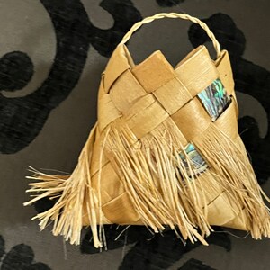 4 X 3 Inch Canadian Indigenous First Nations Cedar Bark Basket With ...