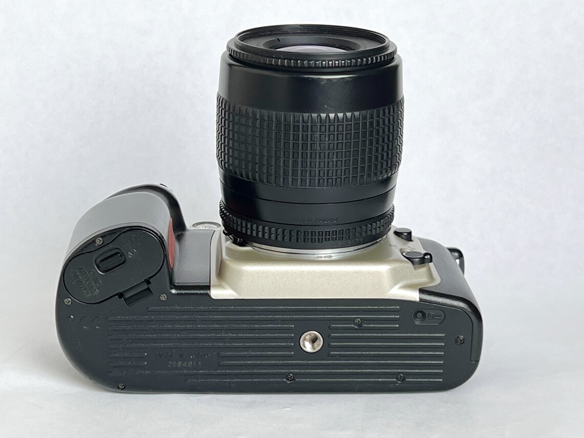 Nikon N60 Vintage Autofocus Film 35mm Camera W/nikkor AF - Etsy