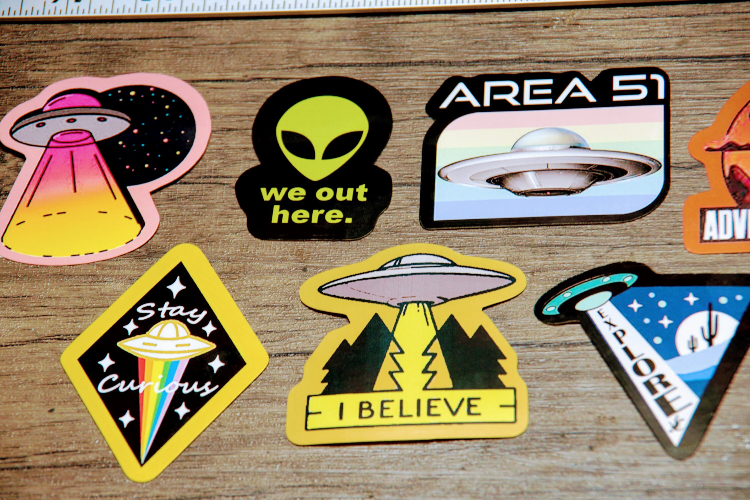 Aliens and Ufos Vinyl Sticker Pack - Etsy
