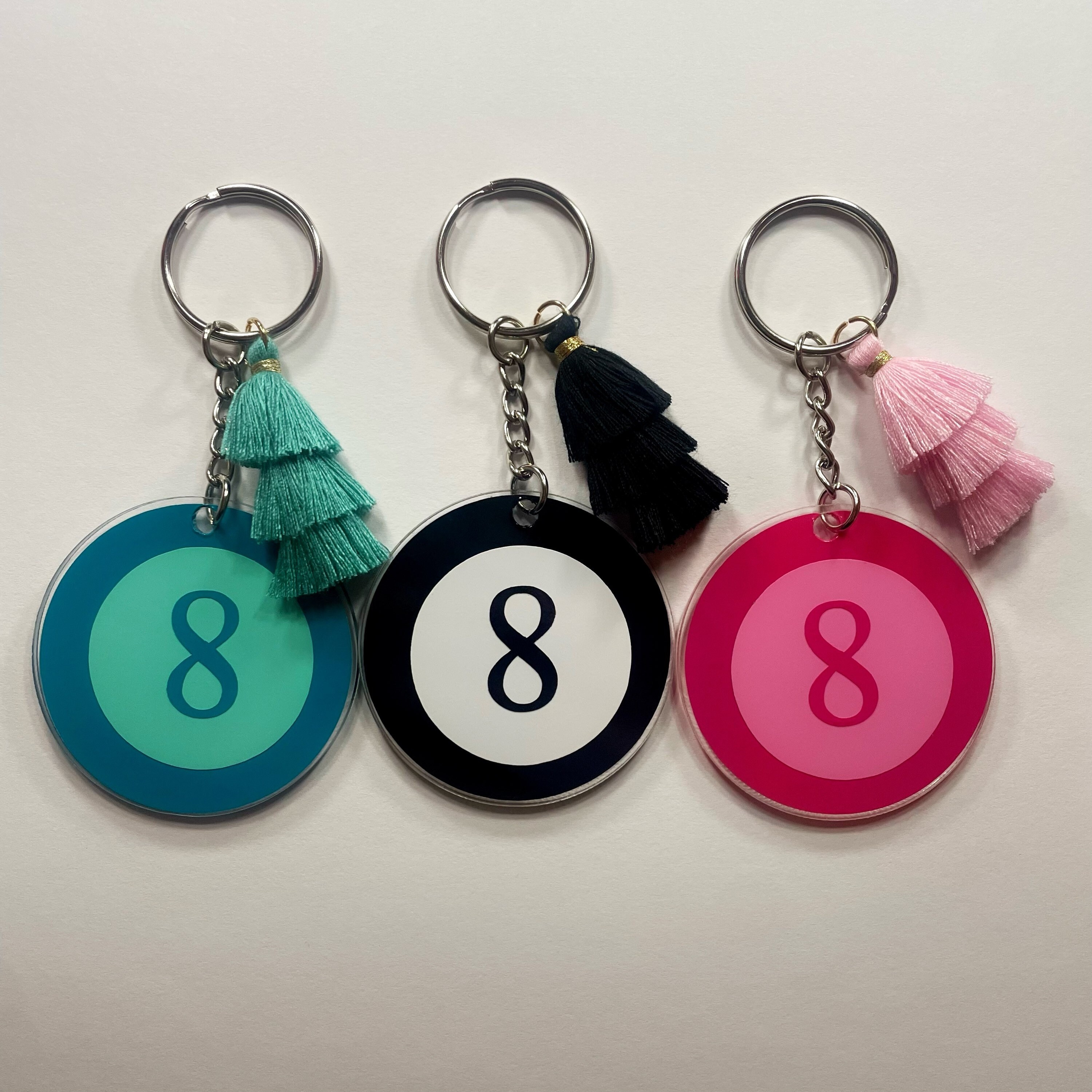 Magic 8 Ball Keychain (black and White) - Etsy