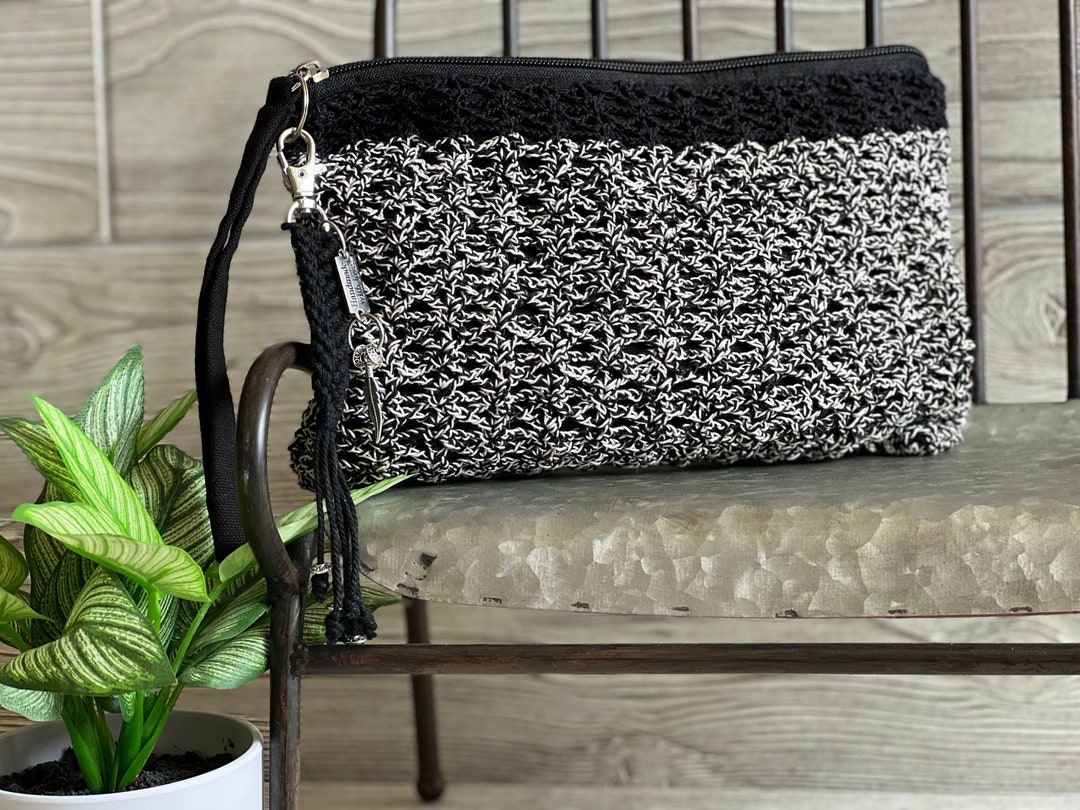 The Dainty Clutch Date Night Purse Black Wristlet Wedding - Etsy