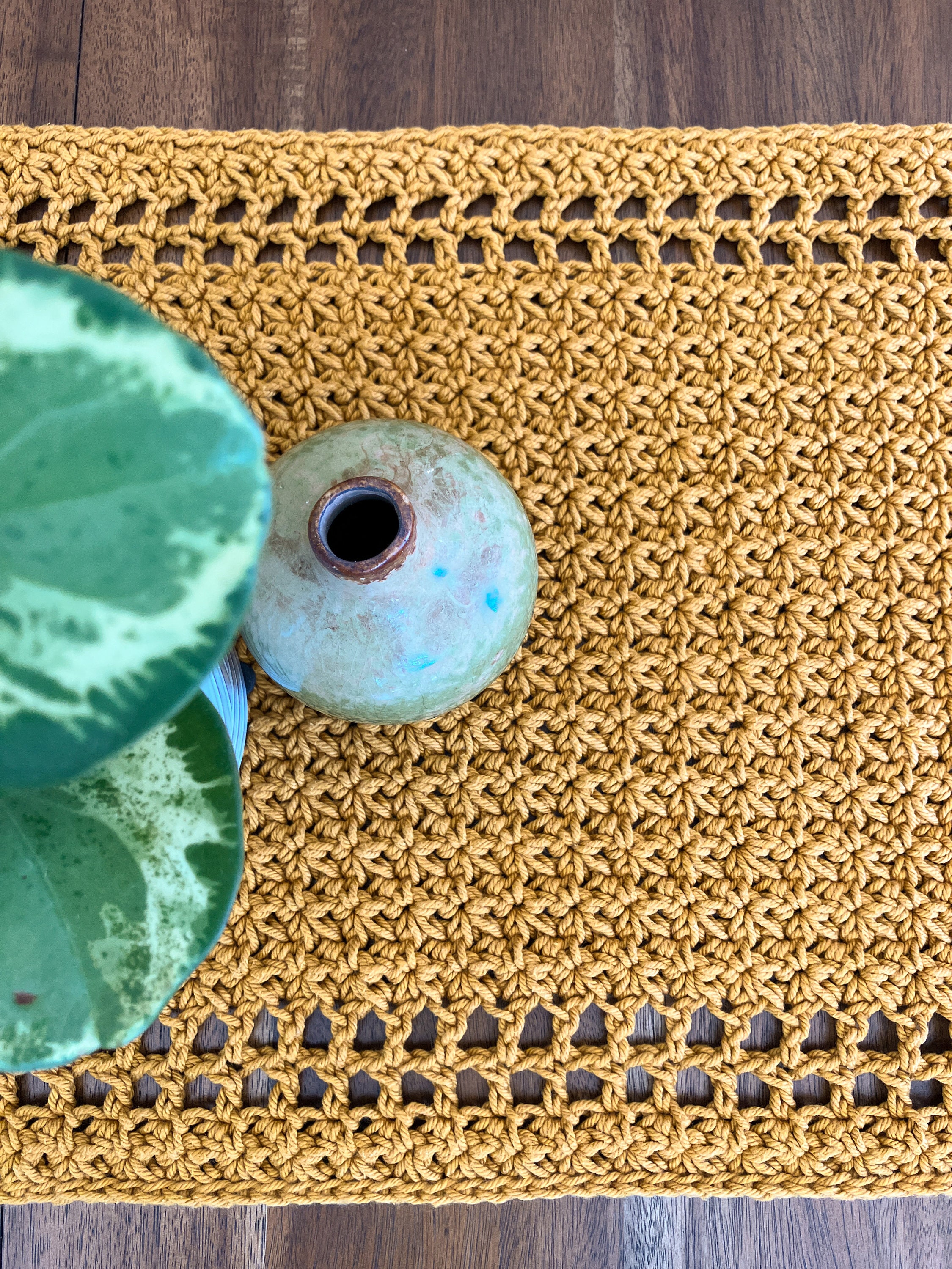 Modern Table Runner Crochet Pattern // Crochet Placemat - Etsy UK