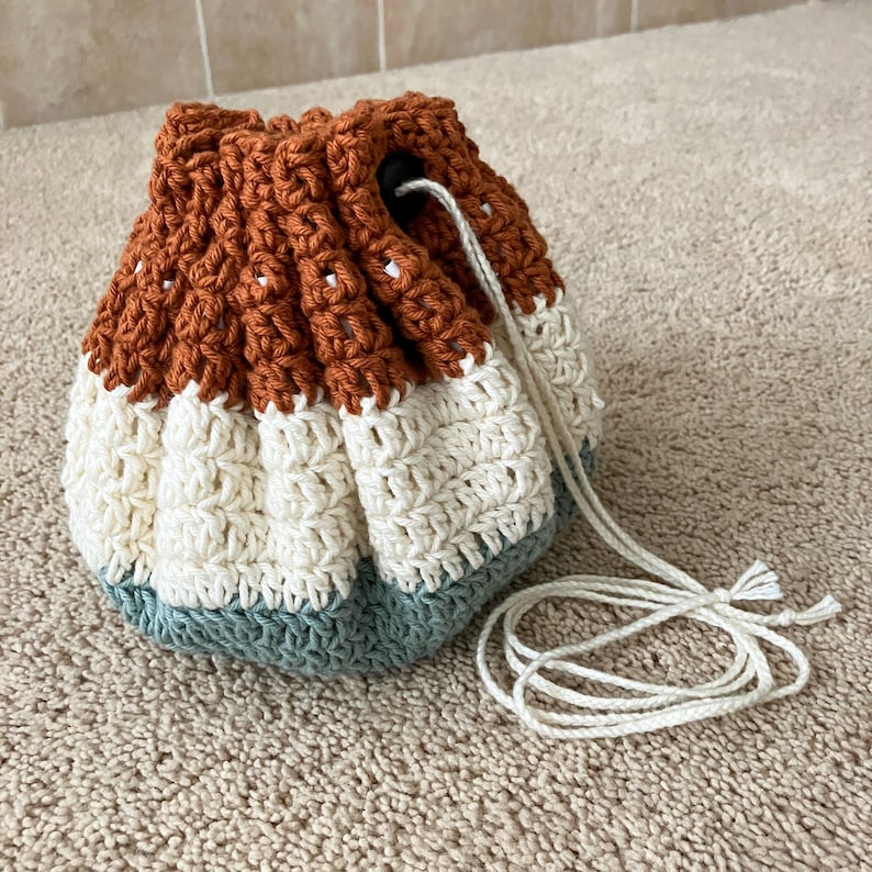 Crochet Drawstring Bag Pattern // Small Crochet Pouch // Crochet Cinch ...