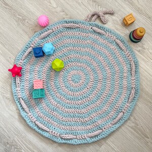 Crochet Baby Play Mat Pattern // Crochet Baby Shower Gift // Tummy Time ...