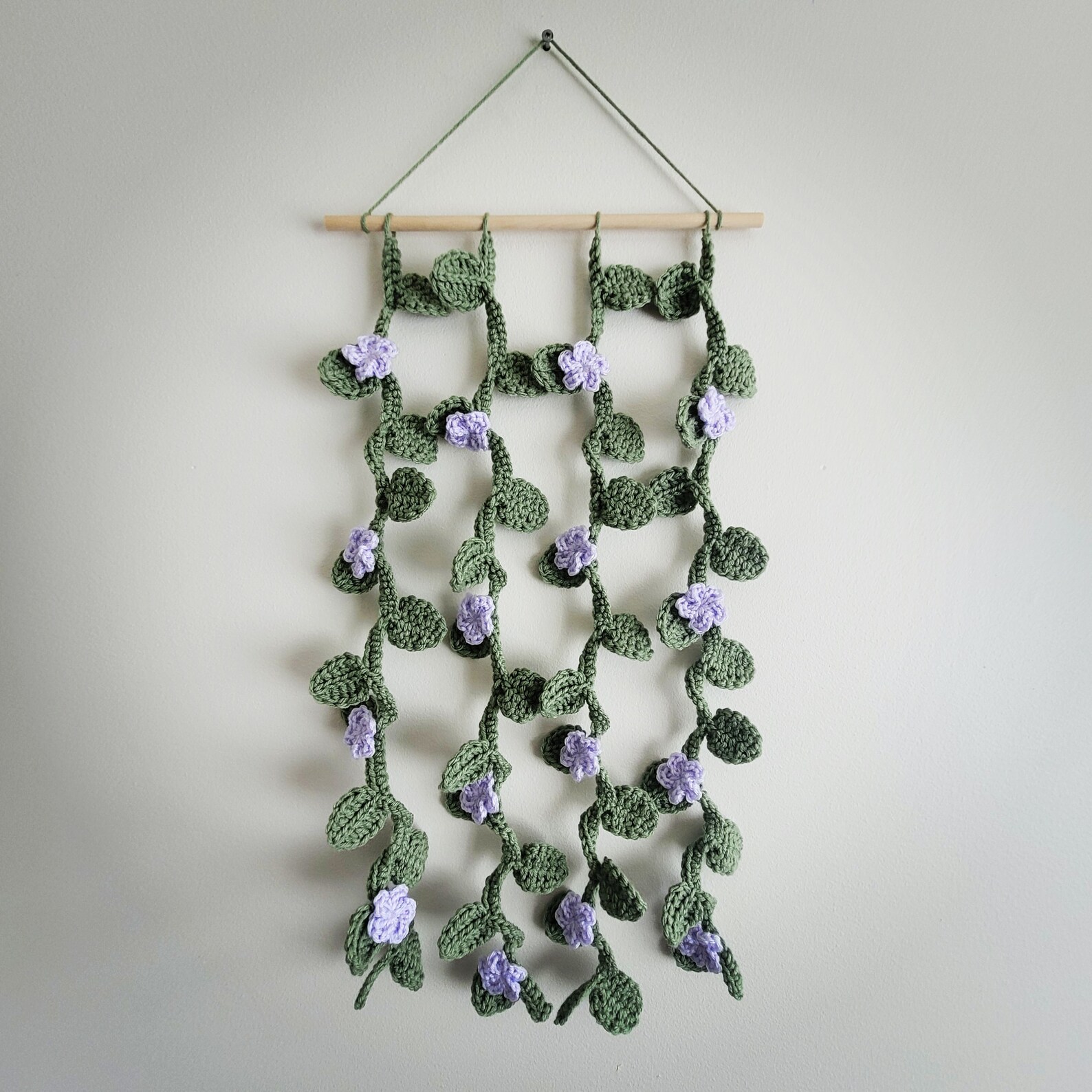 Handmade Crochet Vine and Flower Wall Hanging - Etsy