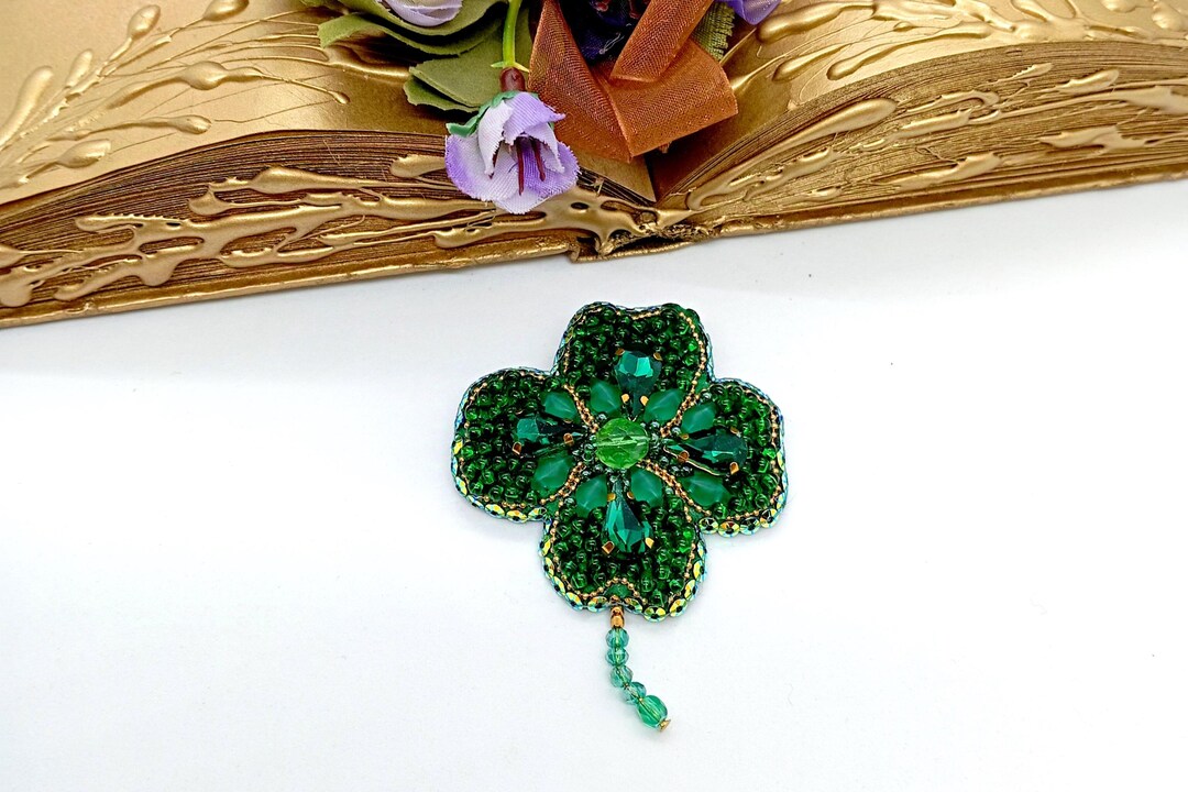 Four Leaf Clover Beaded Brooch.lucky Clover.handmade Jewelry.st ...