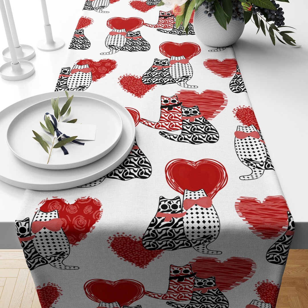 Valentine's Day Table Runner, Heart Table Runner, Valentine's Day Red ...