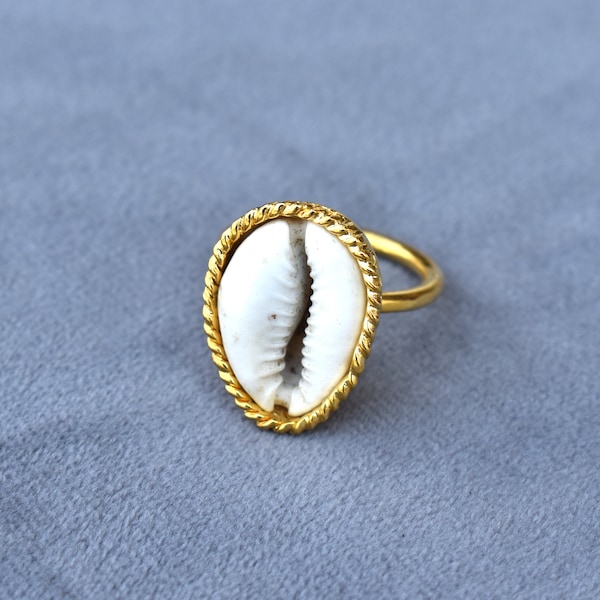 Cowrie Shell Ring - Etsy
