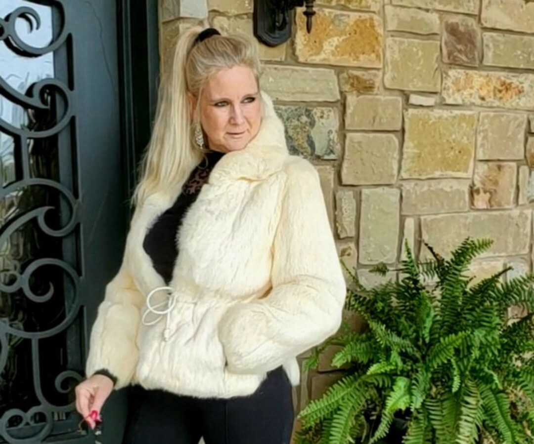 Like New, Ultra Soft Ivory Rabbit Fur Coat Sz M - Etsy