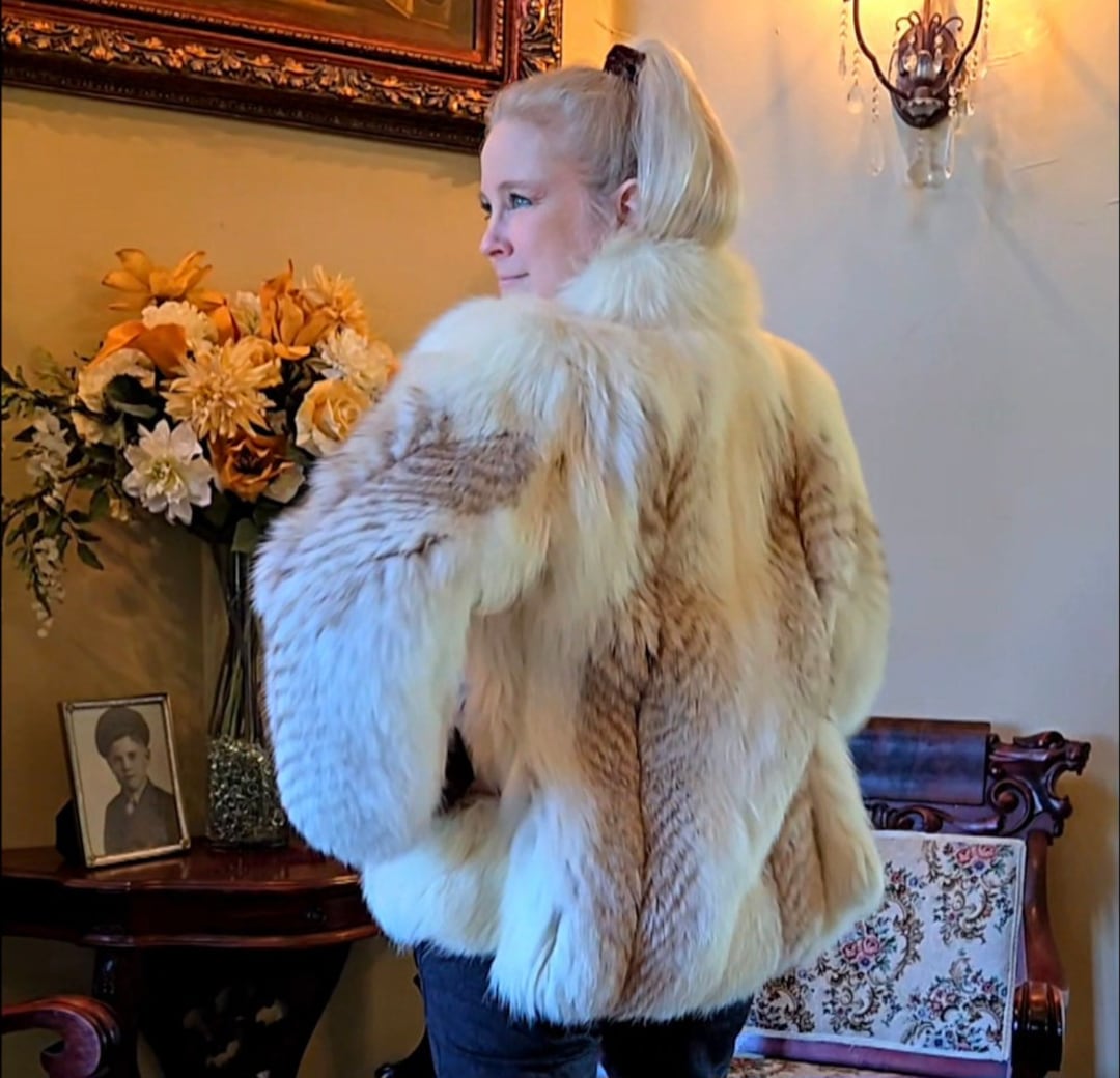 Premium Ivory Feathered Fox Fur Coat - Etsy