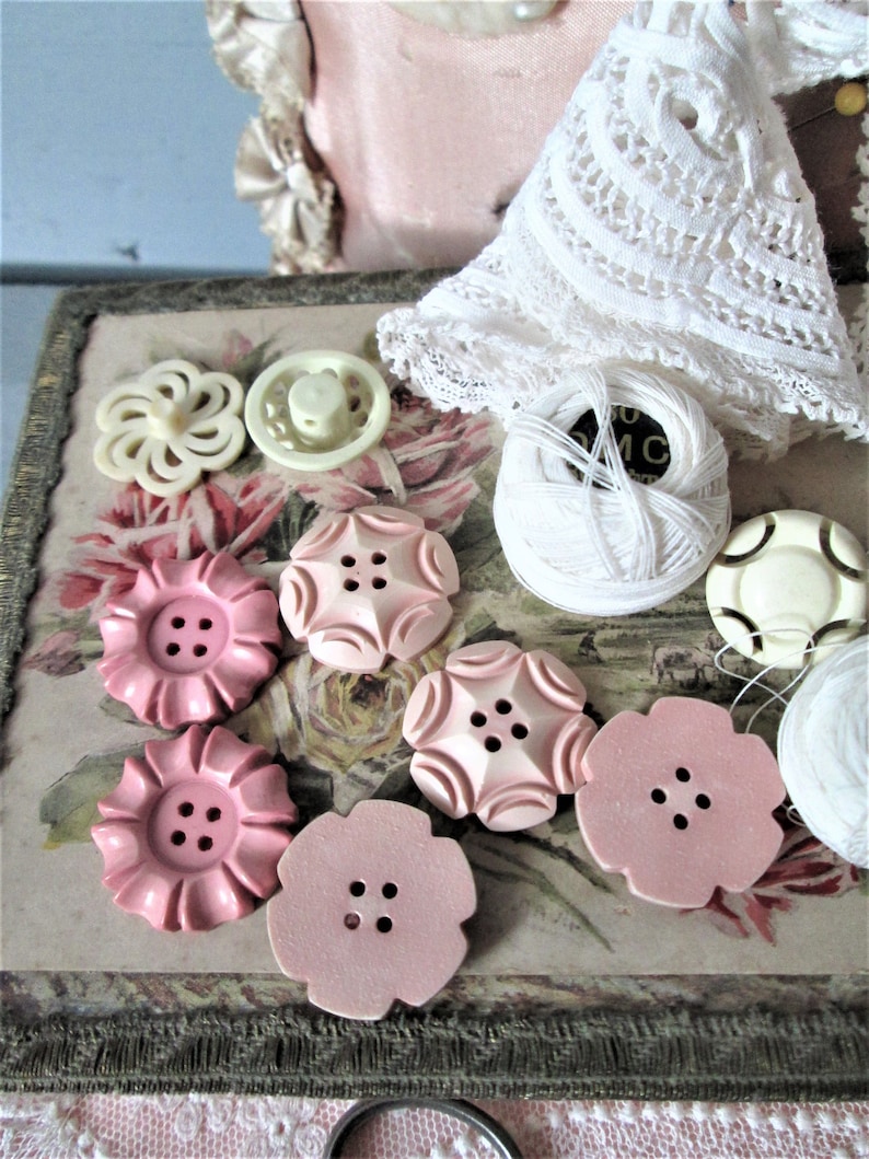 Vintage French Buttons, Pastel Flower Sewing Notions, Set of 9 - Etsy