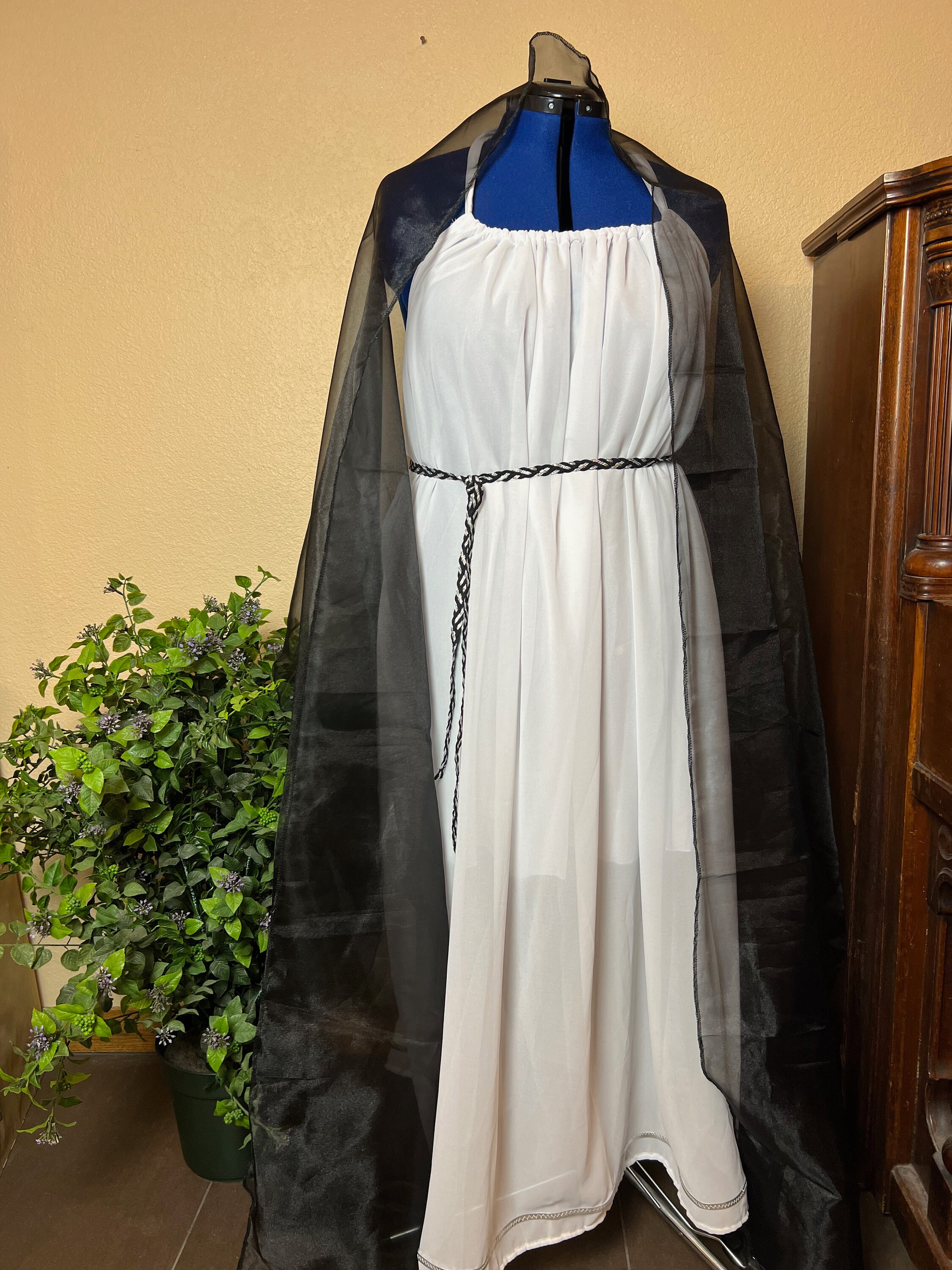 Greek Goddess Costume Black Shawl Halloween Costume Size One Size M - L ...