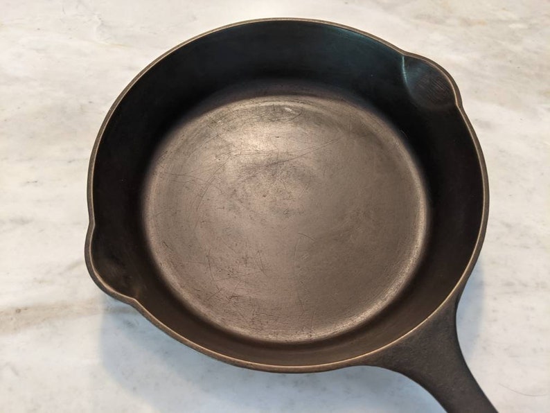 Puritan by Griswold 7 Cast Iron Skillet 1503 - Etsy