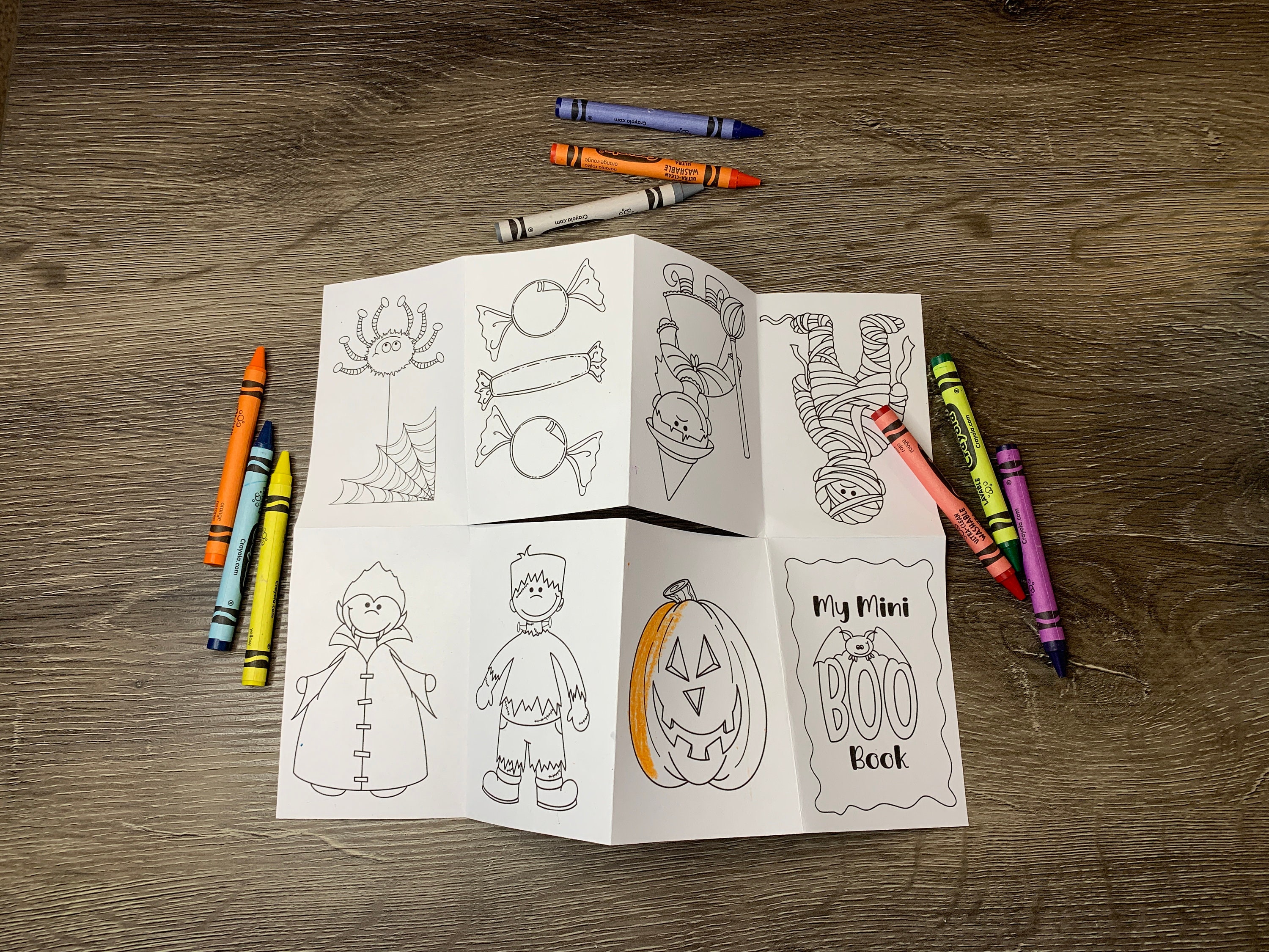 Halloween Mini Coloring Book | Printable Coloring Book - Etsy