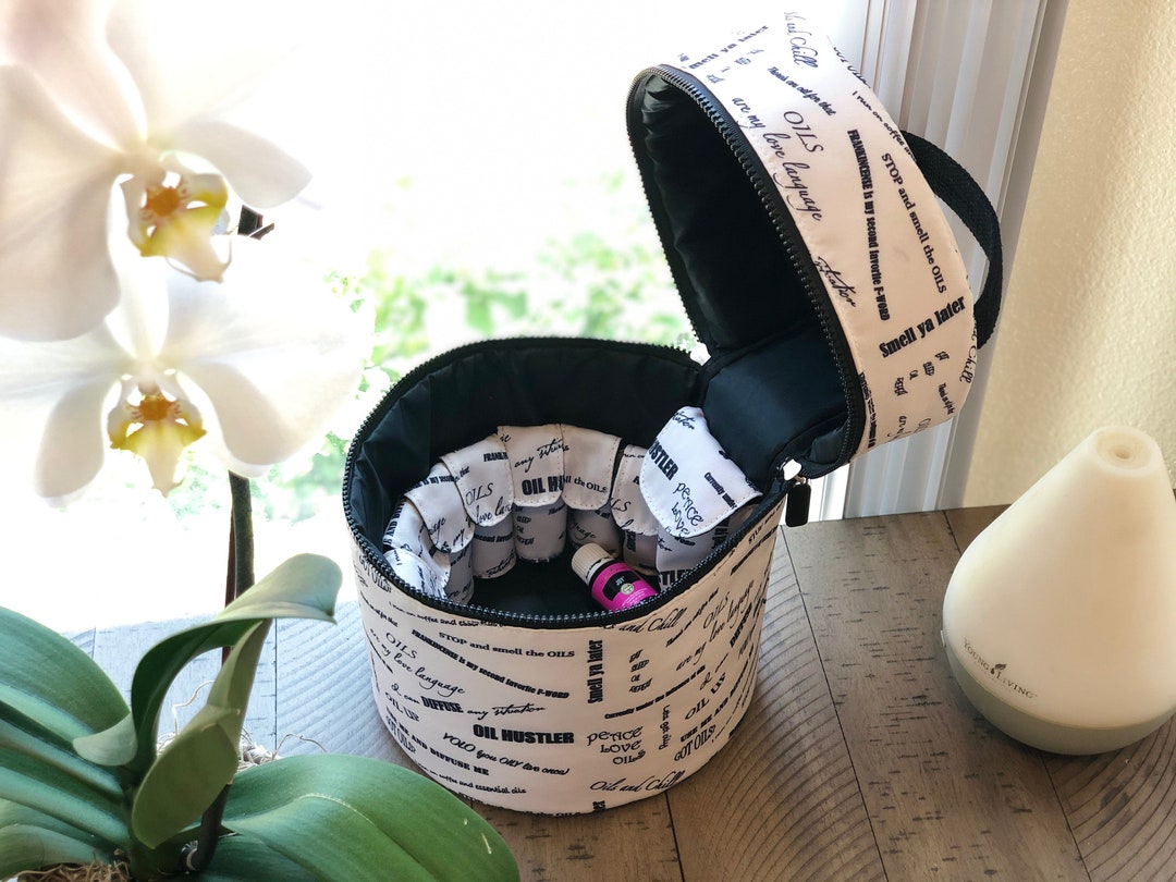 MORE THAN ESSENTIAL Oil and Diffuser Carrying Case Tote Bag for Travel ...