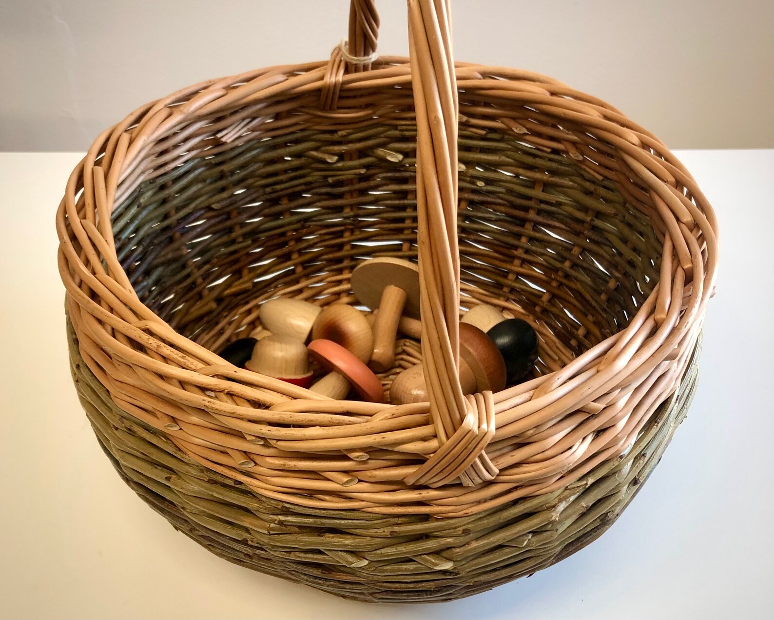 Round Foraging Basket - Etsy