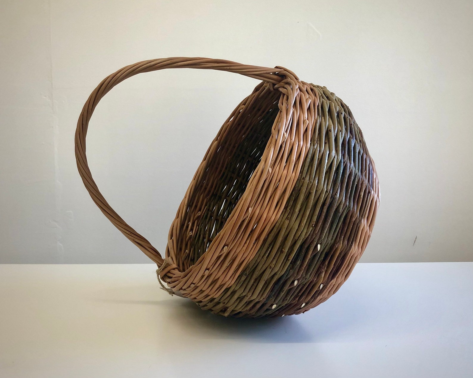 Round Foraging Basket - Etsy