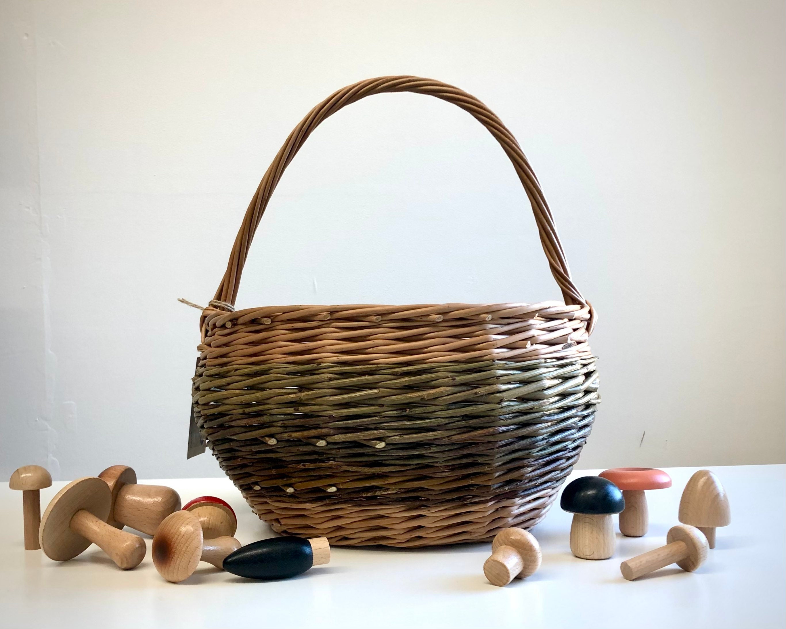 Round Foraging Basket - Etsy