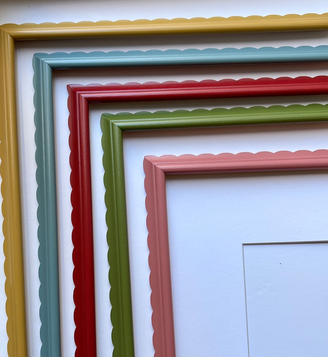 Beautiful Hand Painted Lacquered Scallop Picture Frames. Any Colour and ...